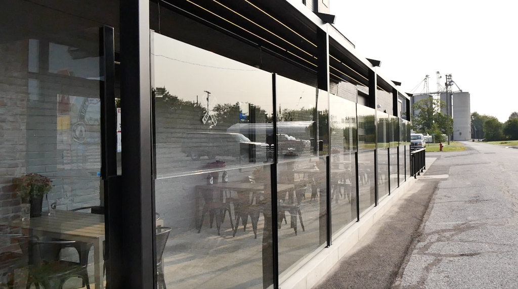 Retractable Roof Enclosure And Wind Barrier | Stoett